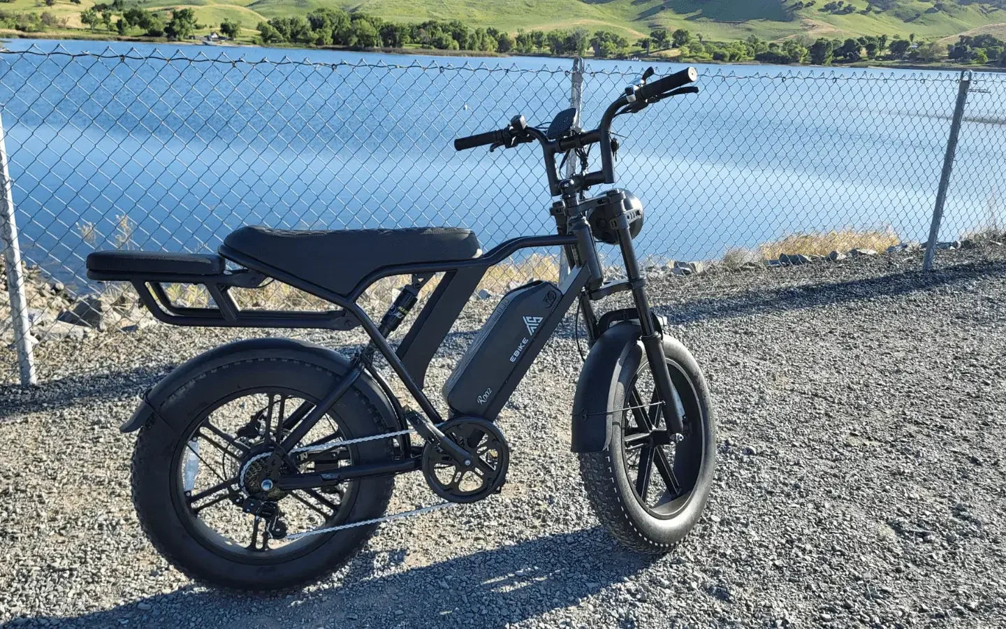 Why Choose the TST Surfer 27.5" Step-Thru Commuter eBike?